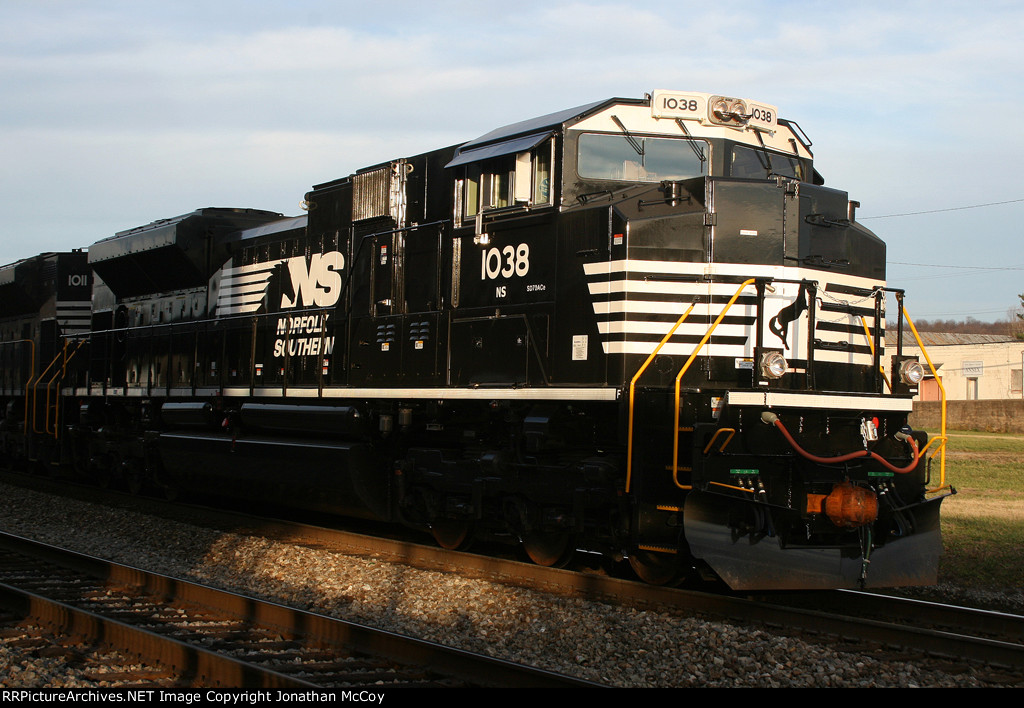 NS 1038